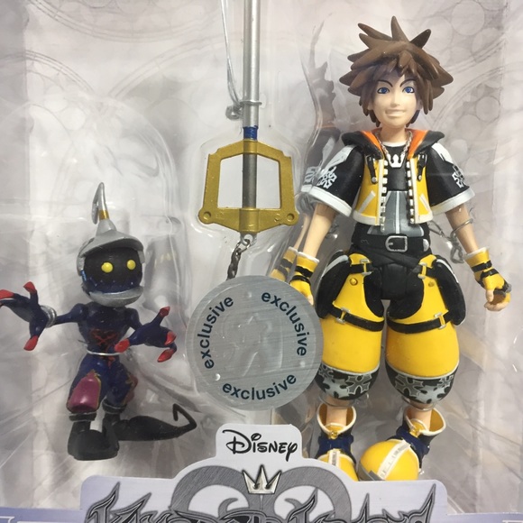 Toys R Us | Other | Kingdom Hearts Soldier Master Sora Toys R Us Exc ...